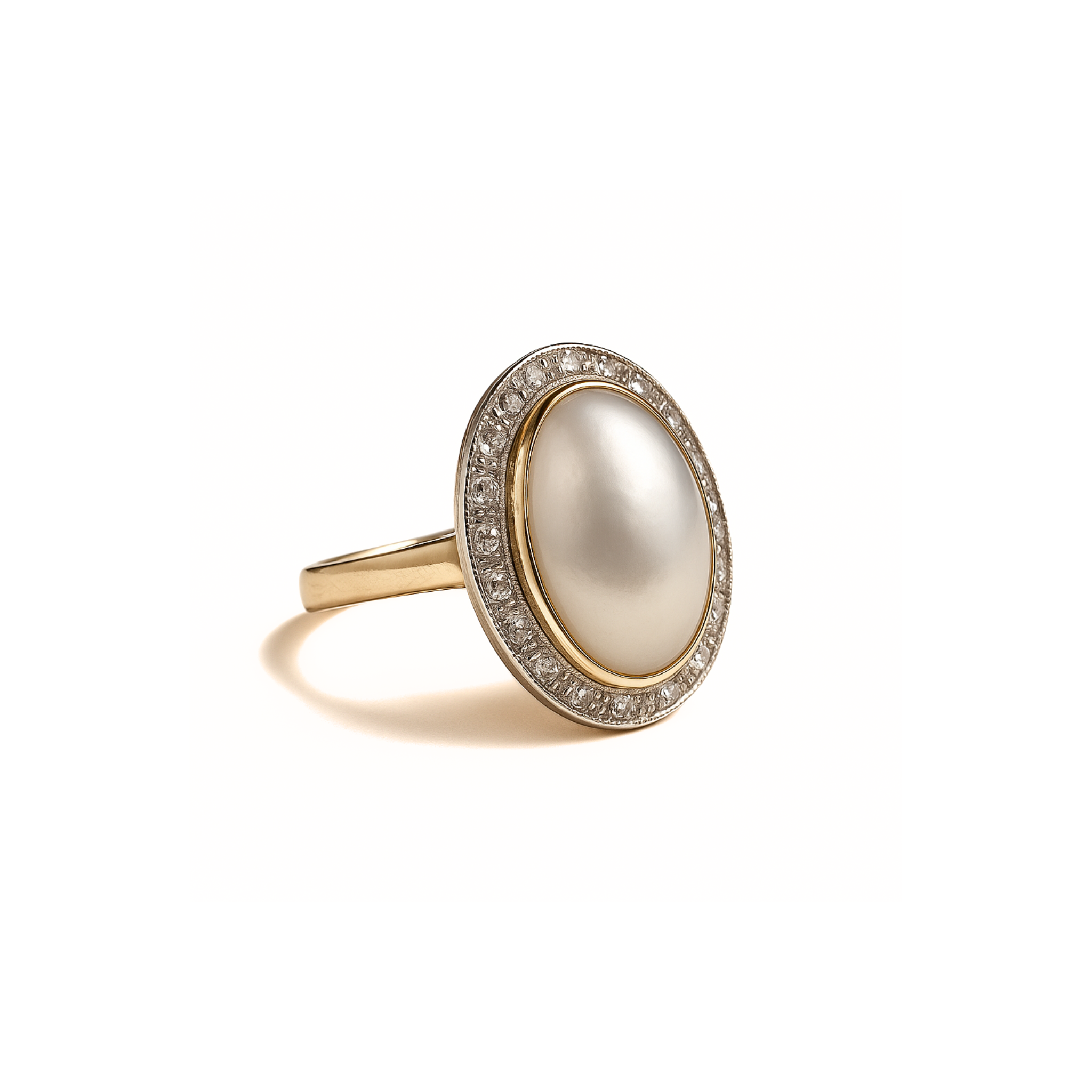 9ct Vintage-Style Mabe Pearl and Diamond Halo Ring – Seoidín